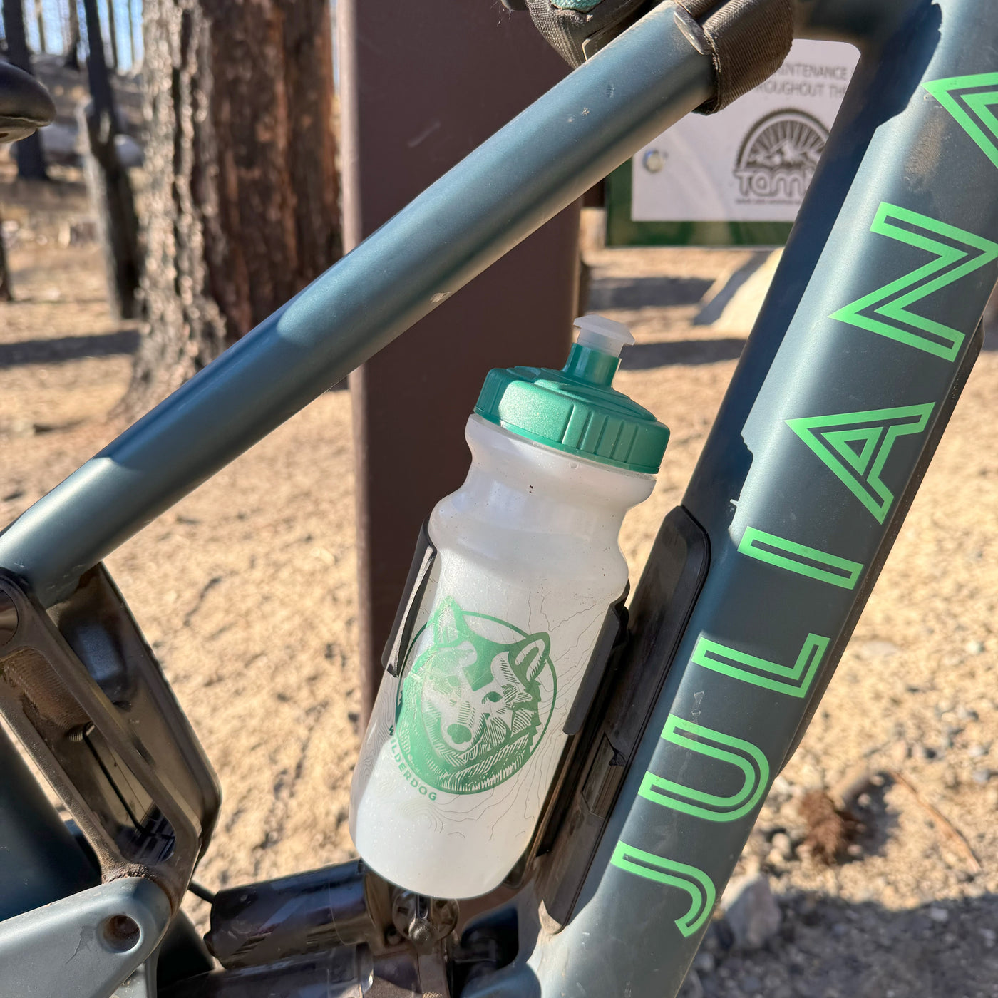 Plant-Based Water Bottle – Wilderdog